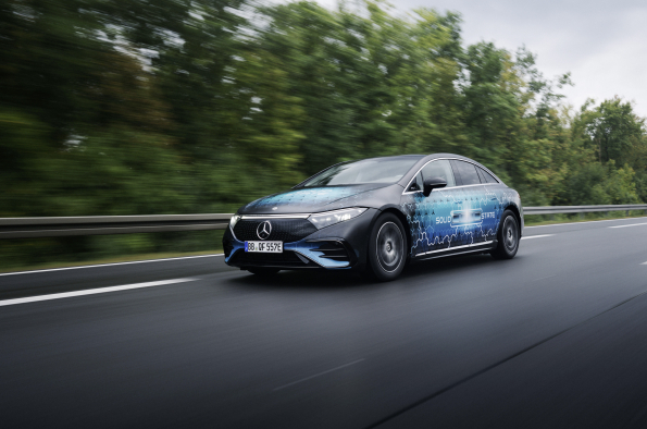 Long-distance test successfully completed: EQS with solid-state battery ...